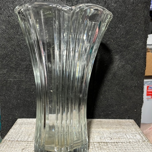 Anchor Hocking | Accents | Vase Crystal Glass Vintage Anchor Hocking ...